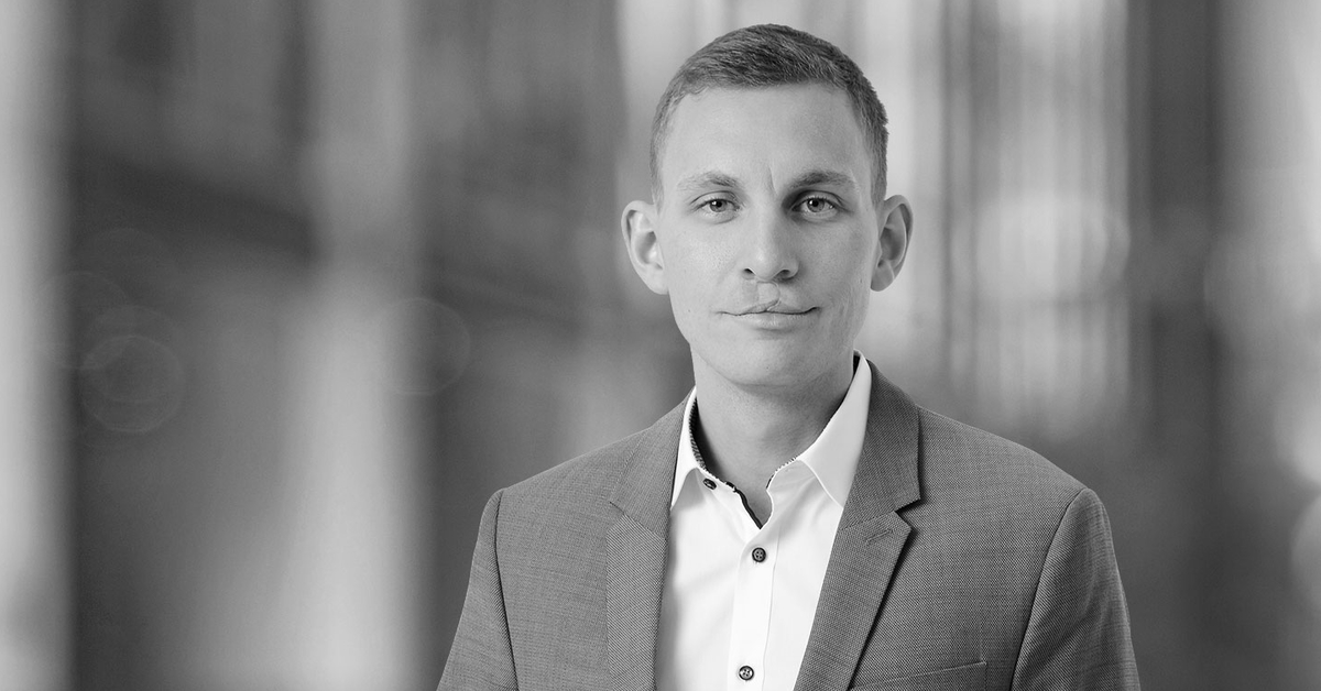 Jonathan Krumstroh | Associate | White & Case LLP