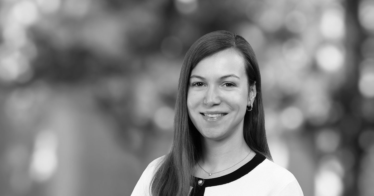 Nina Frie | Senior Professional Support Lawyer | White & Case LLP