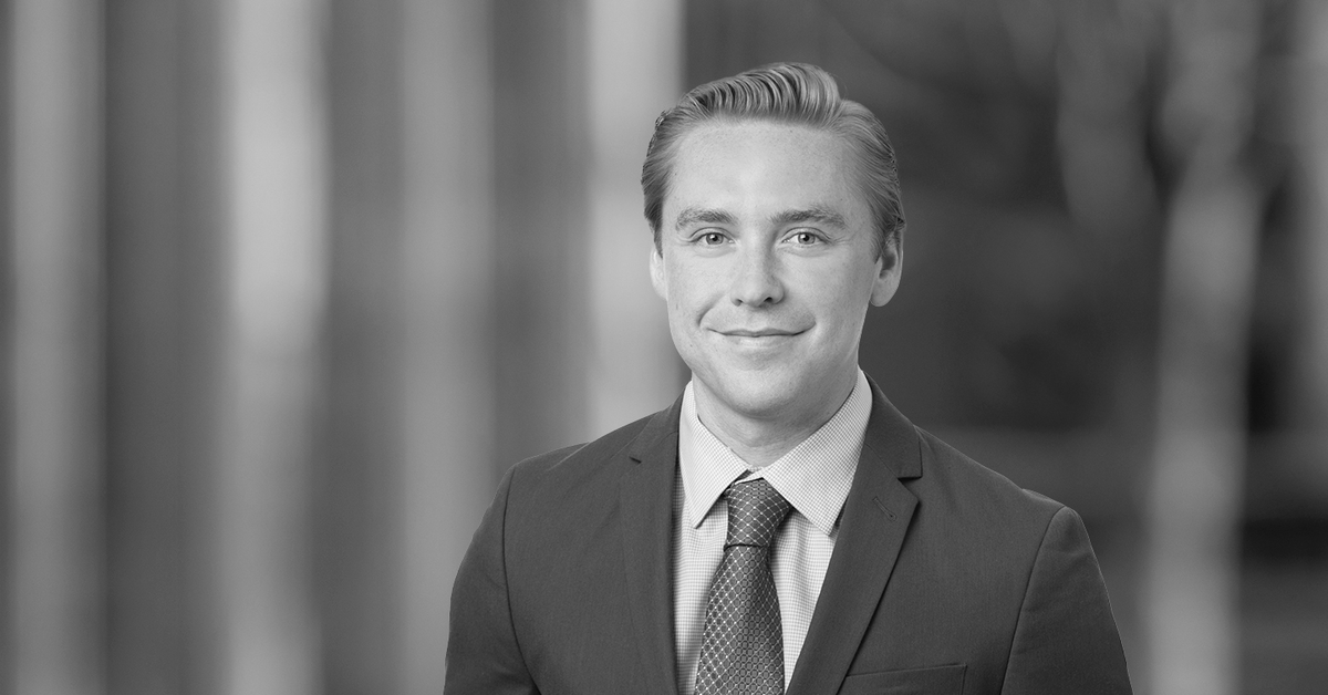 Robert DeNault | Associate | White & Case LLP