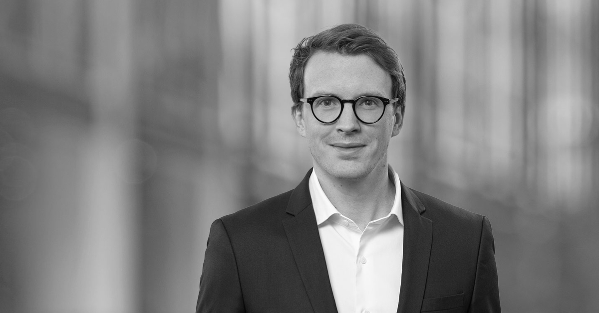 Dr. Christopher Ruof | Associate | White & Case LLP