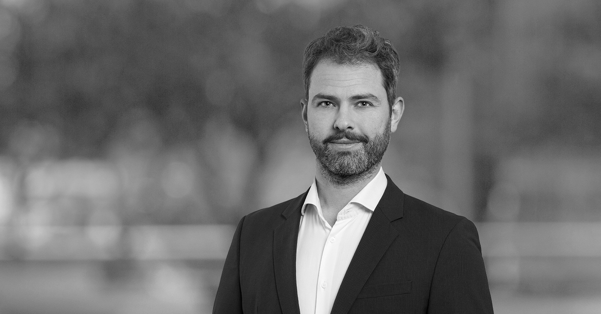 Julian Burhenne | Associate | White & Case LLP