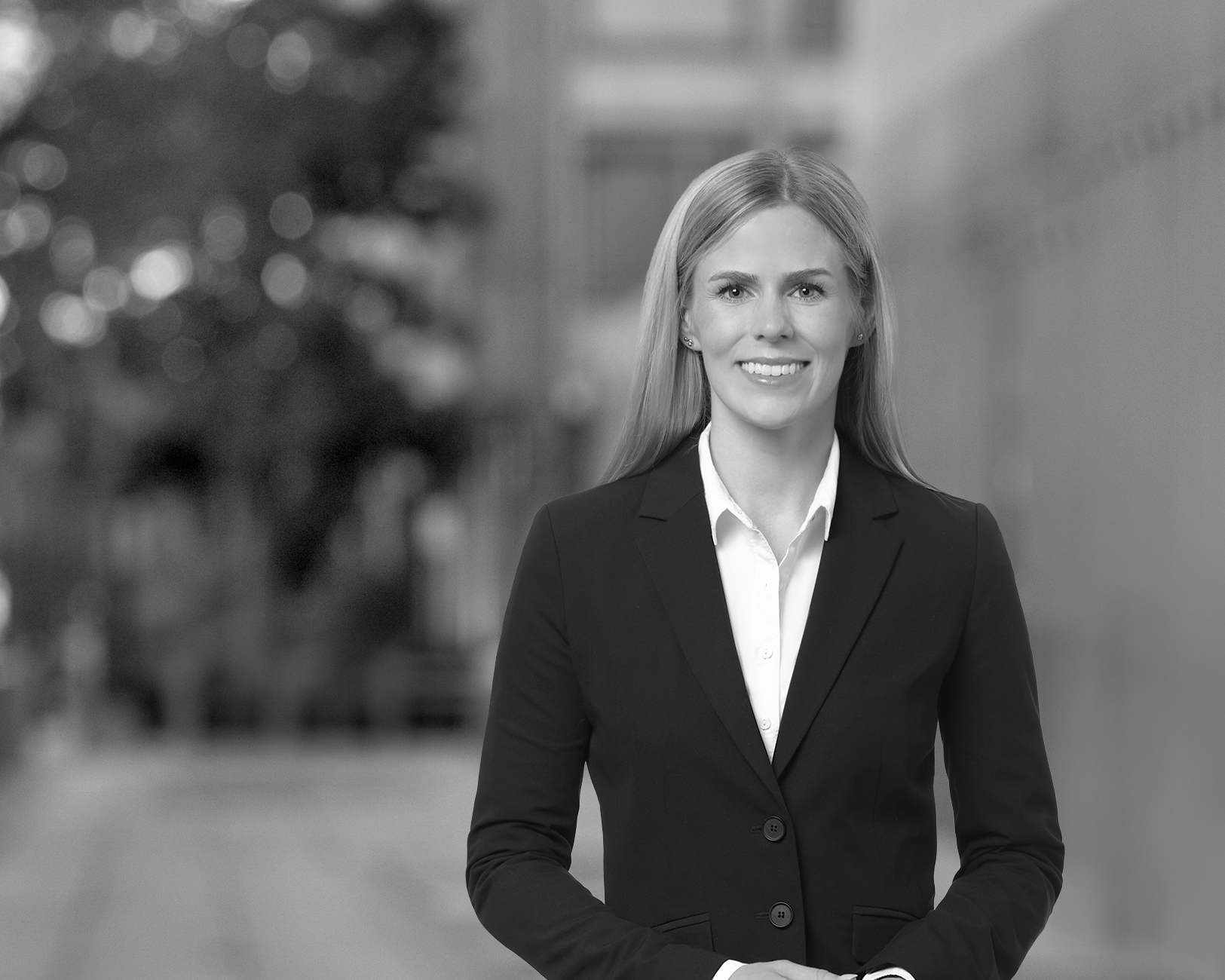 Dr. Svea Stratmann | Associate | White & Case LLP