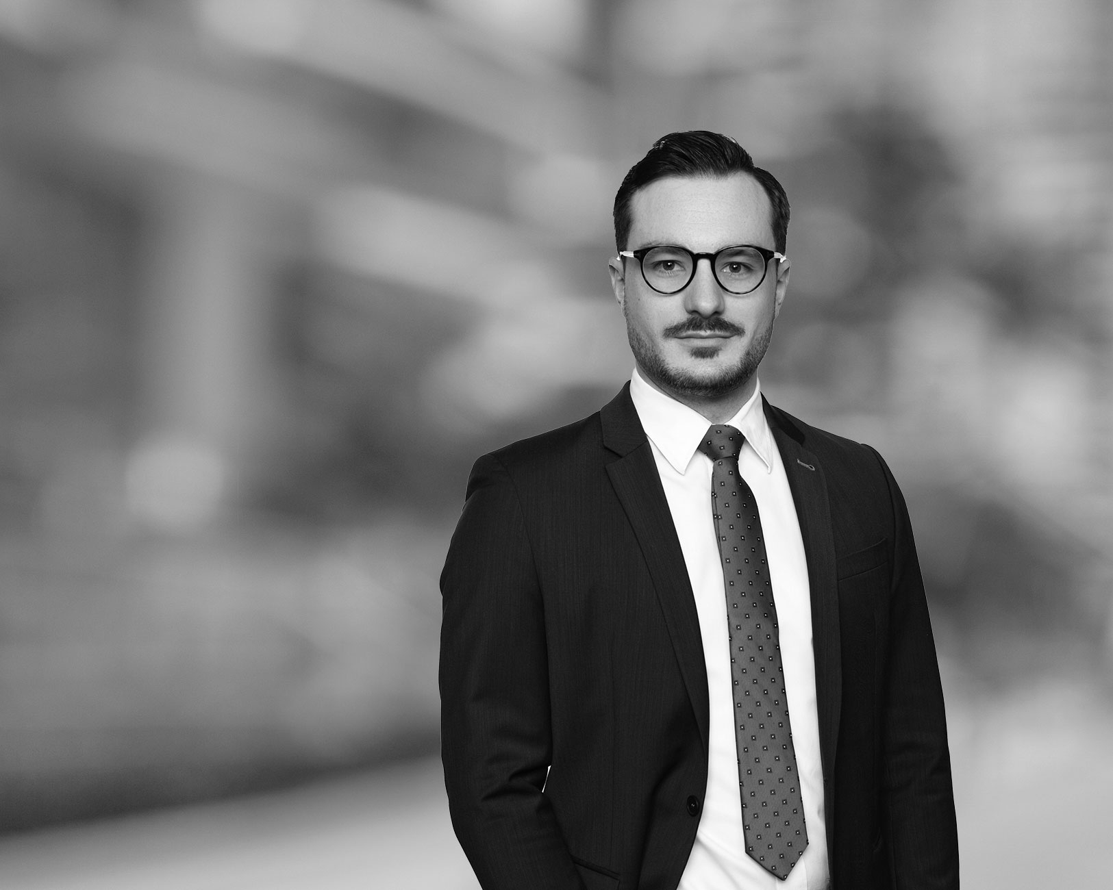 Aron Senoner | Associate | White & Case LLP