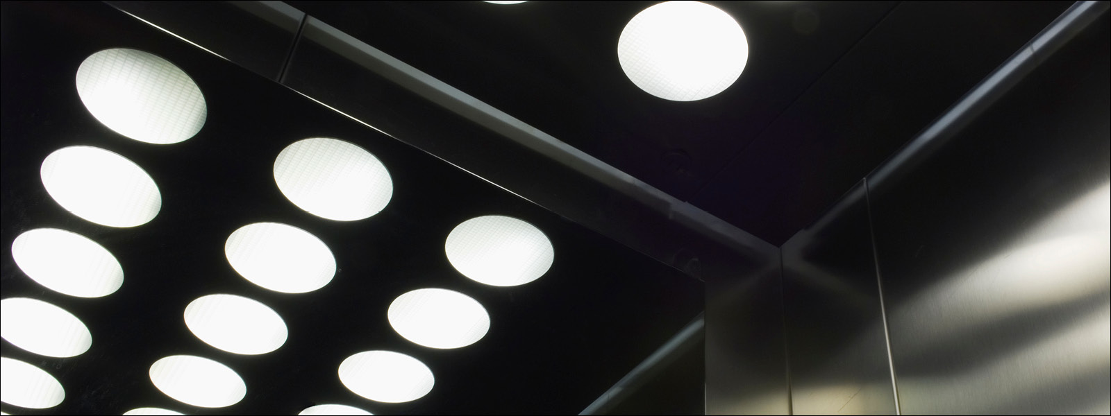 White & Case Advises QIA on Investment in Fanatics | White & Case LLP