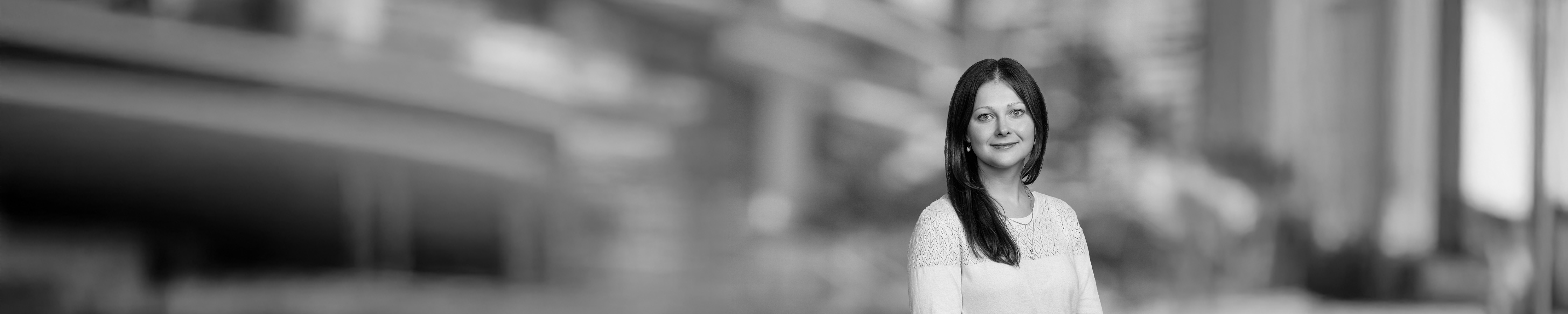 Nela Stefanigova | Associate | White & Case LLP