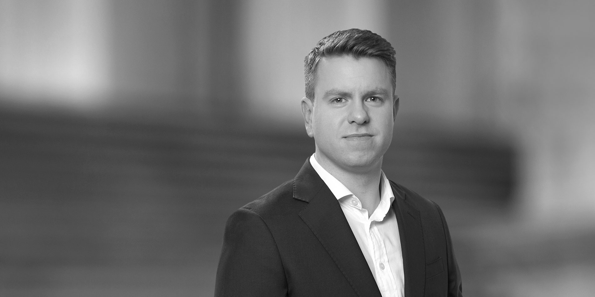 Richard Lloyd | White & Case LLP International Law Firm, Global Law ...